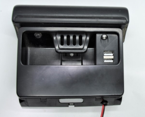 84-89 Porsche 911 USB Charger - USB Chargers for Classic Vehicles