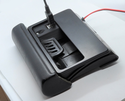 84-89 Porsche 911 USB Charger - USB Chargers for Classic Vehicles